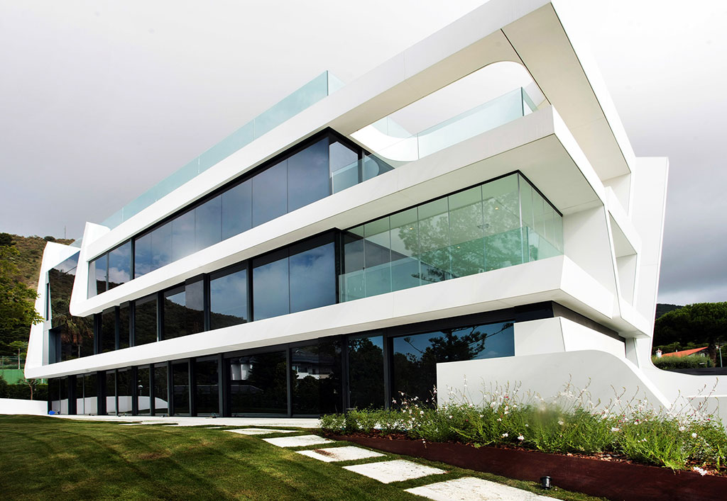 Corian® Exteriors per le facciate degli edifici - Linea Pannelli srl